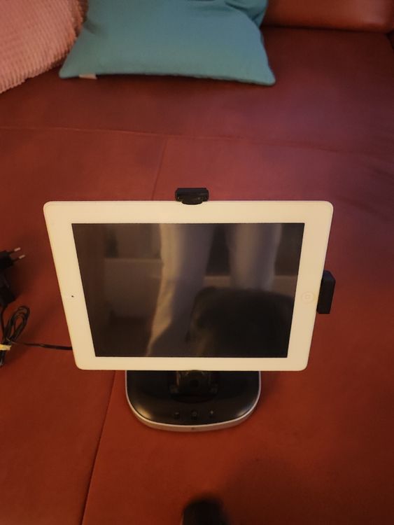 iPad 64GB Model A1395 & Logitech Docking Station (Gebraucht) in ...