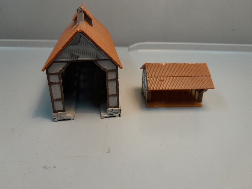 Modellhaus Lokschuppen und Unverständnis N (Gebraucht) in Eptingen für ...