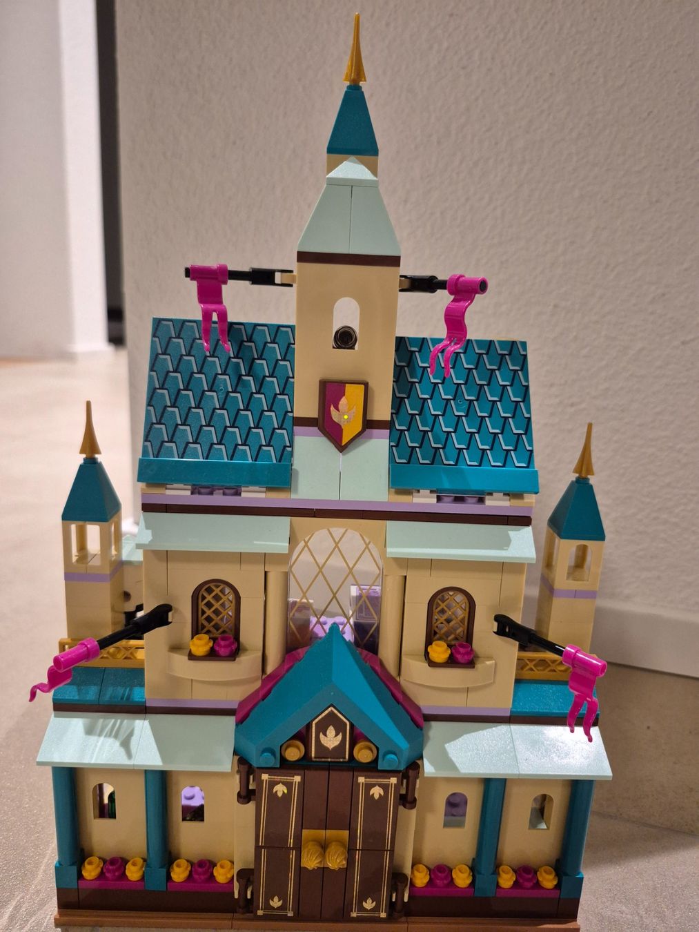 41167 Lego Disney Frozen Schloss Arendelle Anna und Elsa (Gebraucht) in ...