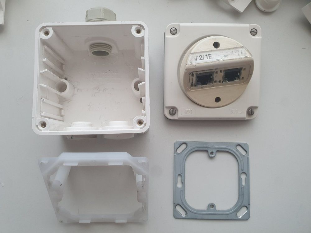 NAP 2x RJ45 Feller UKV EDV freenet nass cat6A C6a (Gebraucht) in Zürich ...