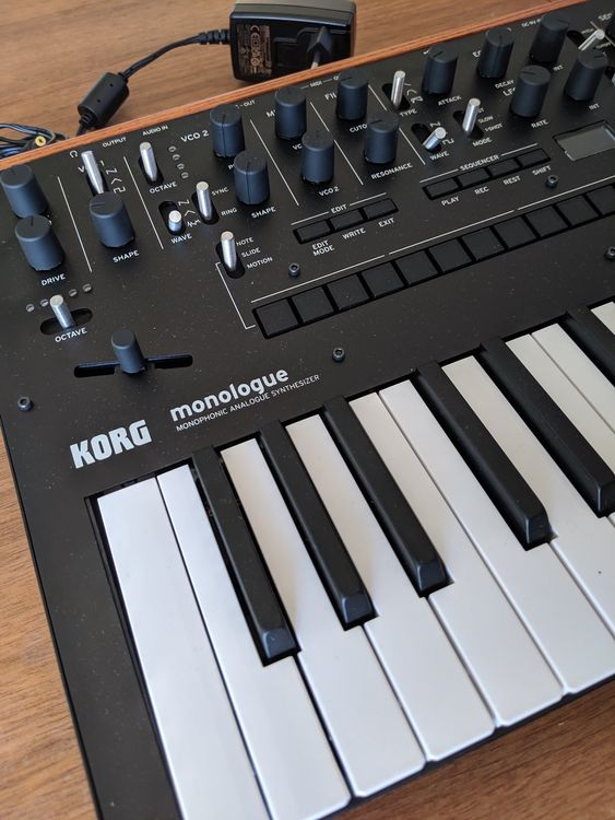 Korg Monologue Analog-Synthesizer (Neu (gemäss Beschreibung)) in ...