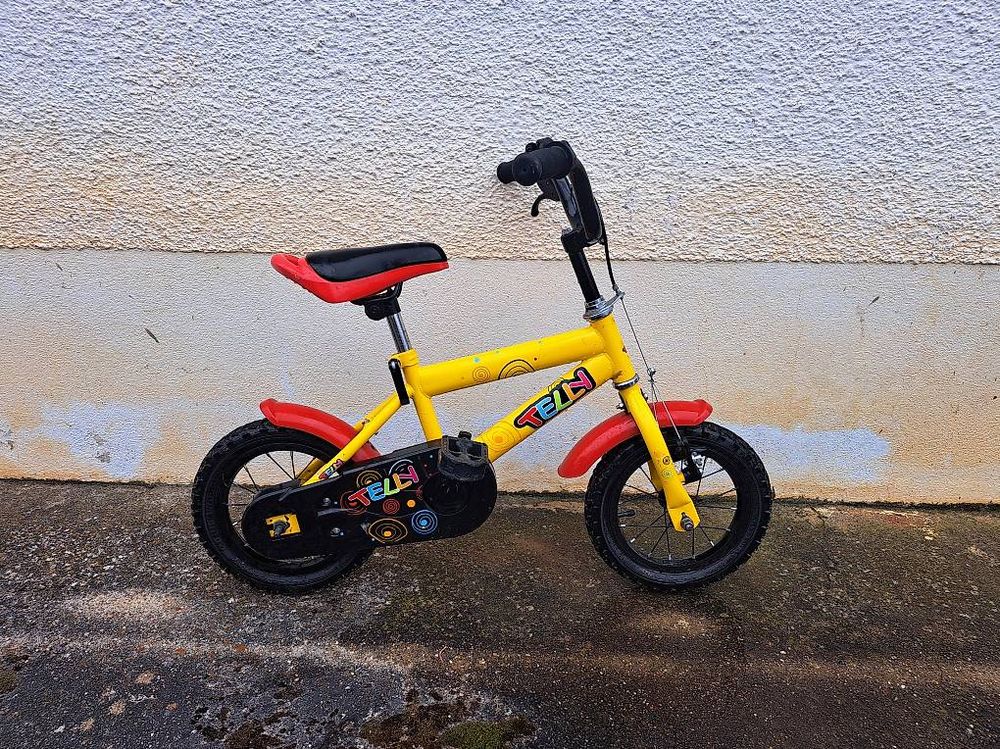 Vélo enfant 14 pouces (D'occasion) à Montavon pour CHF 15 – retrait ...