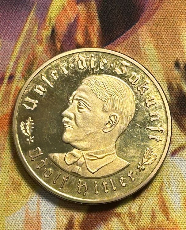 1933 - Gold Plated Token Reich Eagle and Adolf Hitler. (Gebraucht) in ...