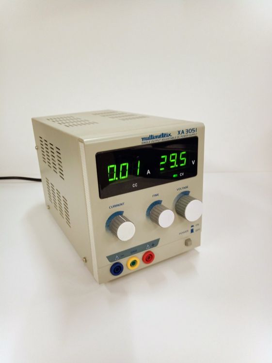 DC/AC Labor Netzgerät XA 3051 | Kaufen auf Ricardo