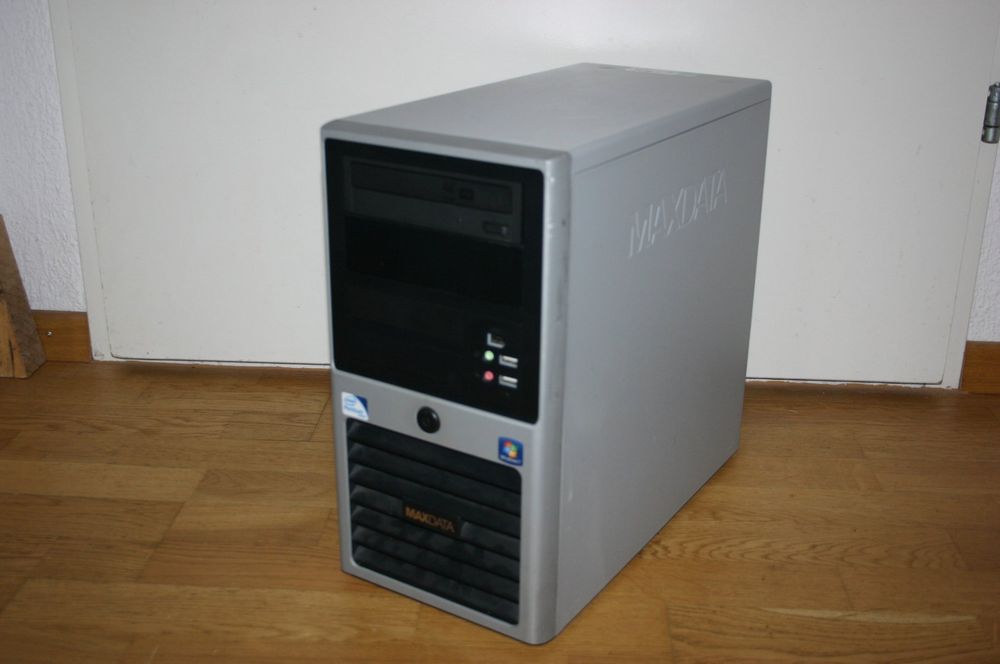 MAXDATA PC mit 2 Harddisks und Windows 7 32 oder 64Bit (Gebraucht) in ...