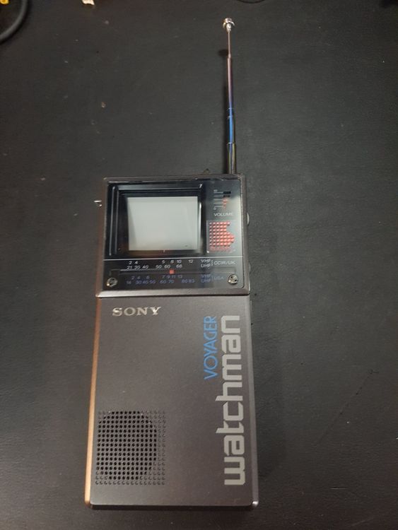 VINTAGE Sony TV Voyager Watchman aus 1985 (Gebraucht) in Wädenswil für ...