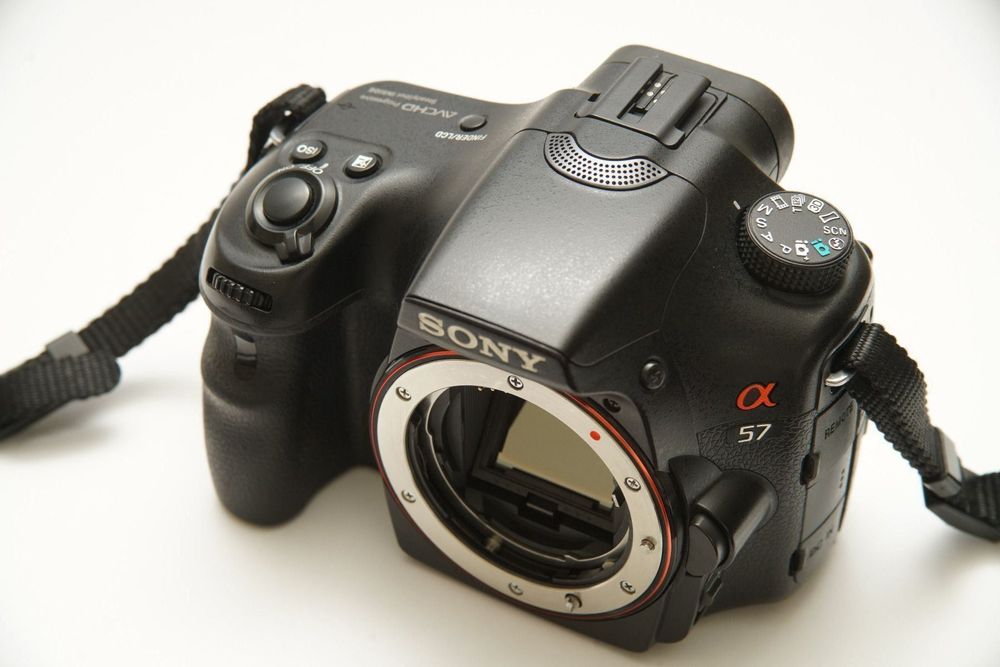 SONY A57 / SONY ALPHA 57 / 30‘000 Ausl. (Gebraucht) in Binningen für ...