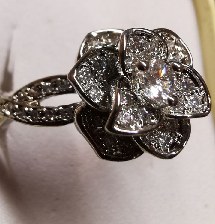 Bague argent S925 avec zircons cubiques (Neu und originalverpackt) in Sonceboz-Sombeval für CHF ...