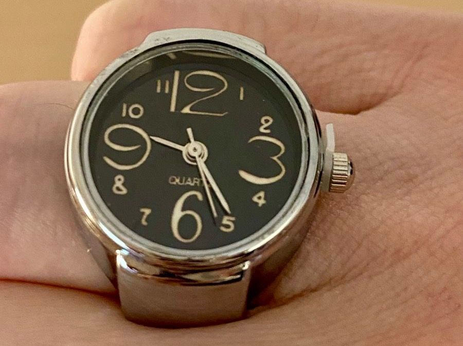 Montre - bague extensible (Neu und originalverpackt) in Tavannes für ...