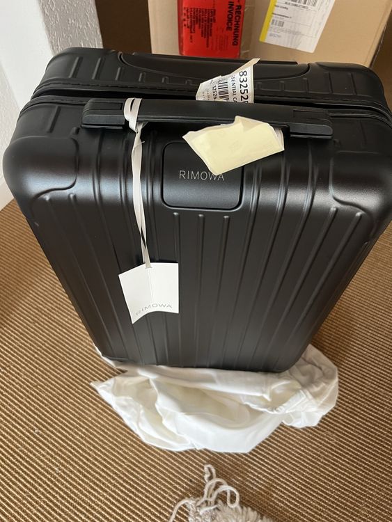 Rimowa Essential Cabin S Matte Black (Neu und originalverpackt) in ...