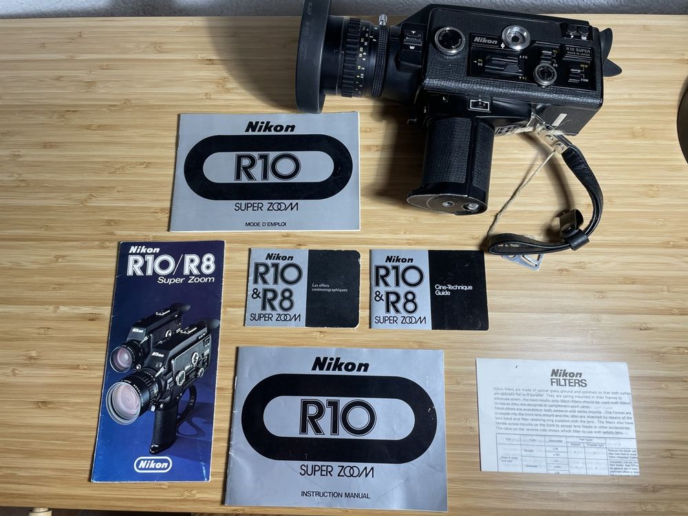 Nikon R10 super zoom vintage caméra cinéma (Gebraucht) in Estavayer-le-Lac für CHF 230 – mit ...