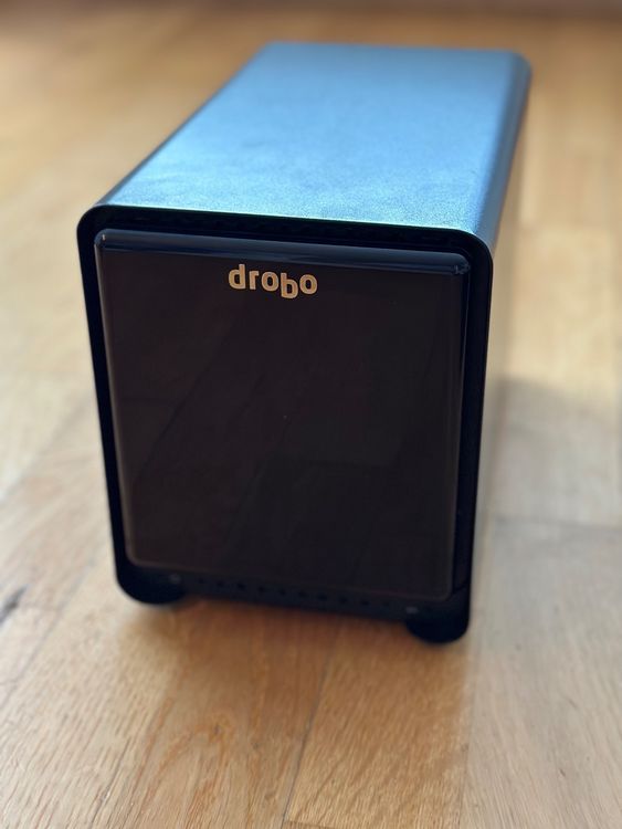Drobo 5D3 Festplattenserver Defekt | Kaufen auf Ricardo