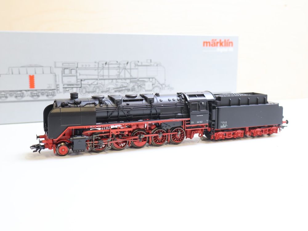 Märklin Dampflok BR 44 - MFX Digital + Sound + Telex 37889 (Gebraucht) in Winterthur für CHF 251 ...