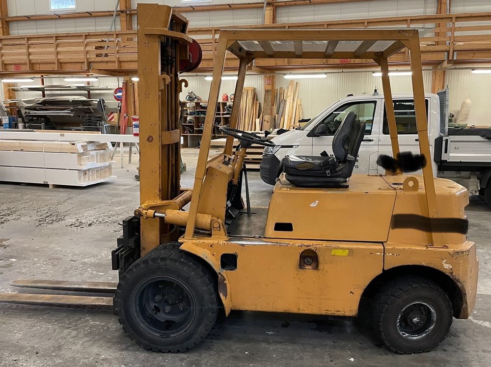 Frontstapler Toyota (Diesel) (Defekt) in Eptingen für CHF 3600 – nur ...