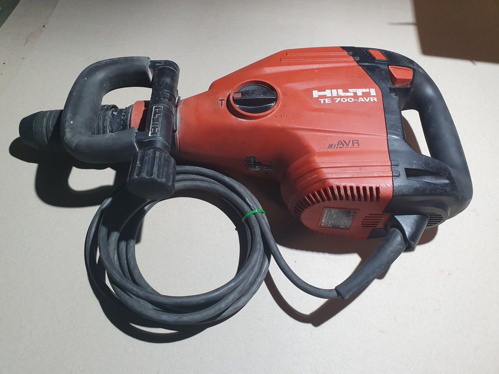 Hilti Spitzhammer TE 700 AVR gebraucht (Gebraucht) in Reutigen für CHF ...