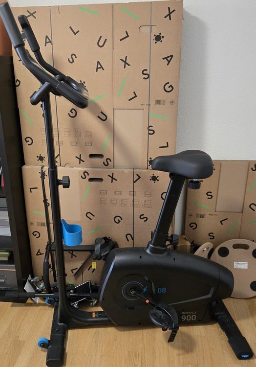 Vélo d'appartement Domyos 900 autoalimenté+connecté aux apps | Acheter ...