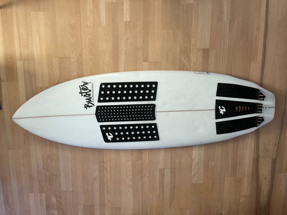 Buster Surf Board 5‘6‘ 30,8 L | Kaufen auf Ricardo