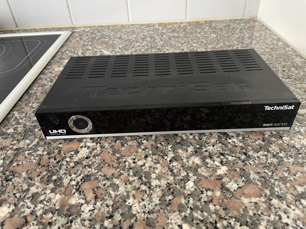 Satellitenempfänger TechniSat UHD Digital (Gebraucht) in Regensberg für ...