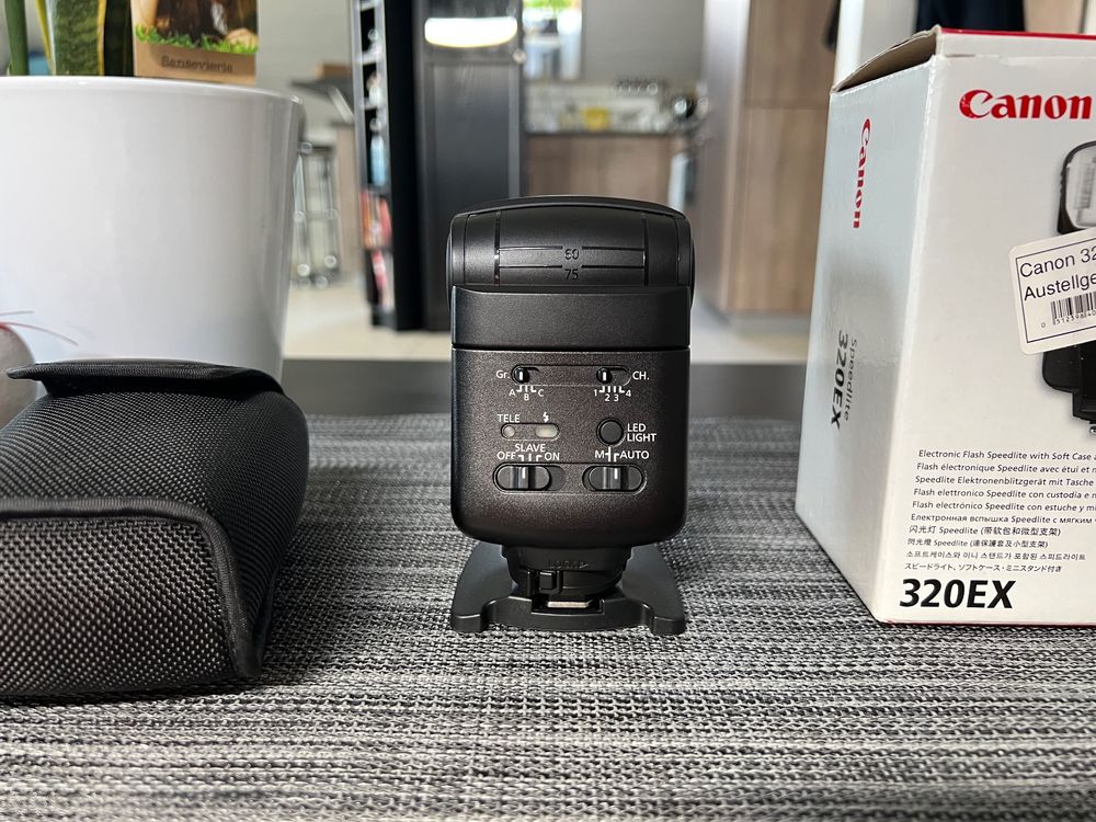 Canon 320 EX | Kaufen auf Ricardo
