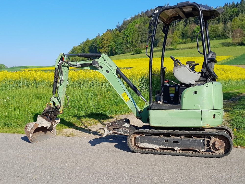 Cat 1.8t Bagger mit Powertilt (Gebraucht) in Grosswangen für CHF 13790 ...