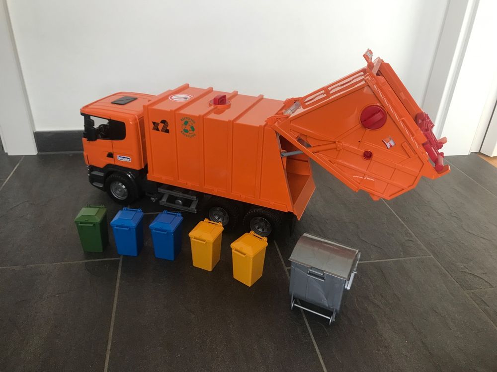 Bruder SCANIA Müll-LKW, inkl. Container (Gebraucht) in Hitzkirch für ...
