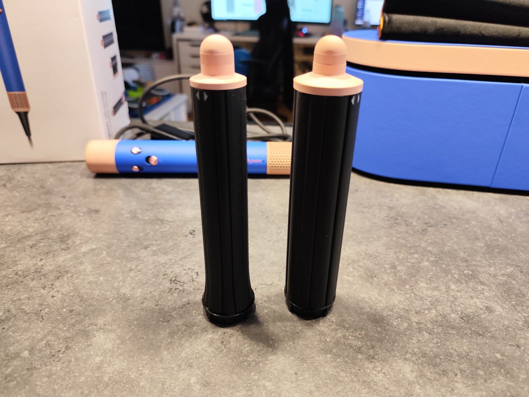 Dyson Airwrap Complete Long + sac de voyage (D'occasion) à Prilly pour ...