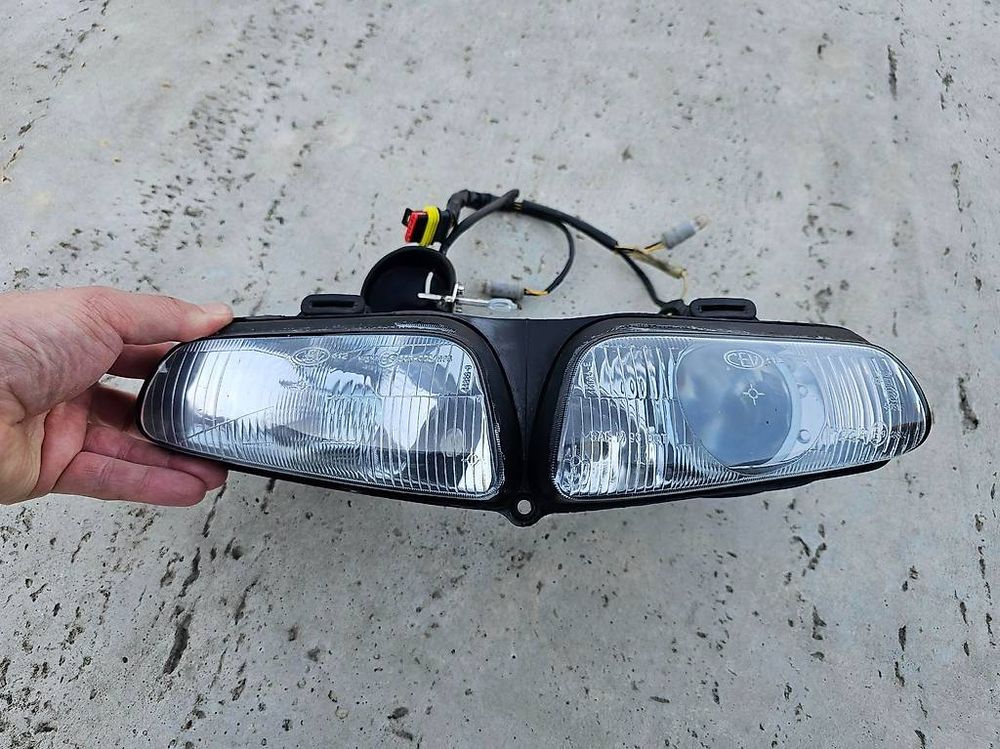 Ducati Scheinwerfer faro phare 748 916 996 998 (Gebraucht) in Visp für CHF 840 – mit Lieferung ...