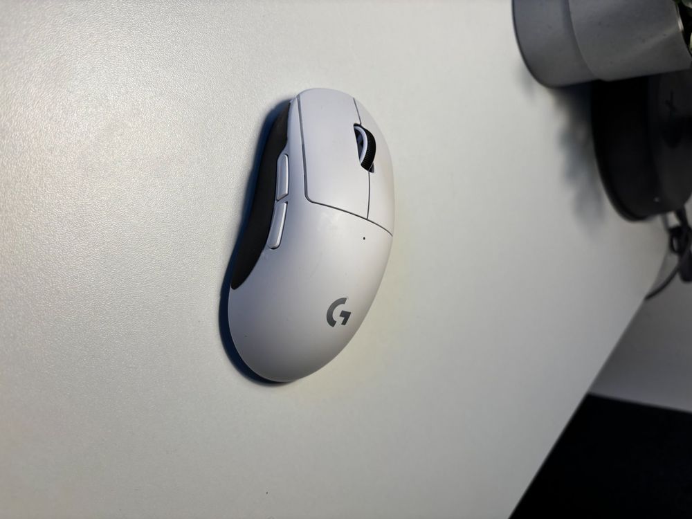 Logitech G Pro Superlight V2 (Neu (gemäss Beschreibung)) in Chur für ...
