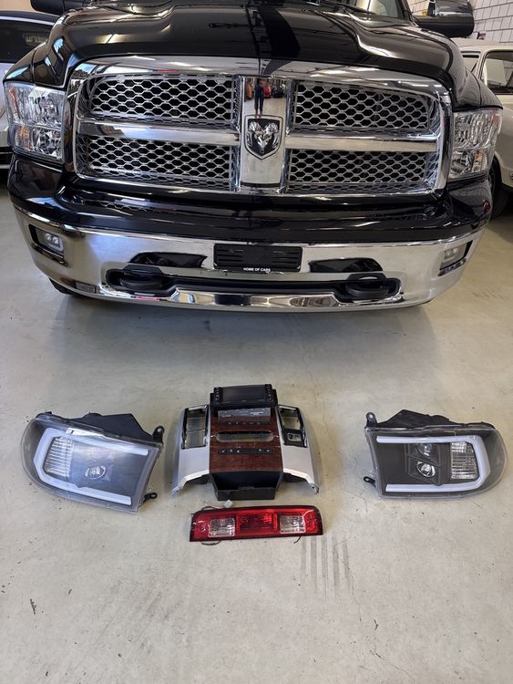 Dodge Ram 1500 Teile: Scheinwerfer, Radio, Rücklicht usw. (Gebraucht ...