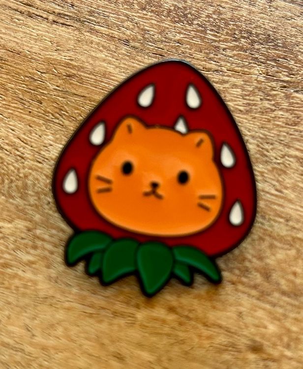 Pin Katze Erdbeere (Neu und originalverpackt) in Geneve für CHF 1.2 – mit Lieferung auf Ricardo ...