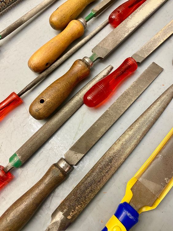 FEILEN DIV AB 1.- !!! (Gebraucht) in Zürich für CHF 21 – nur Abholung ...