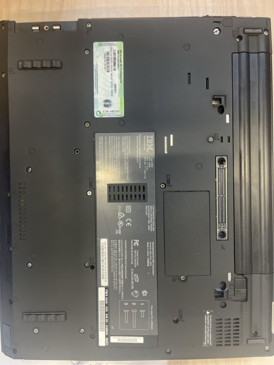 IBM ThinkPad T43 - läuft, als Ersatzteilträger, OHNE HDD (Gebraucht) in ...