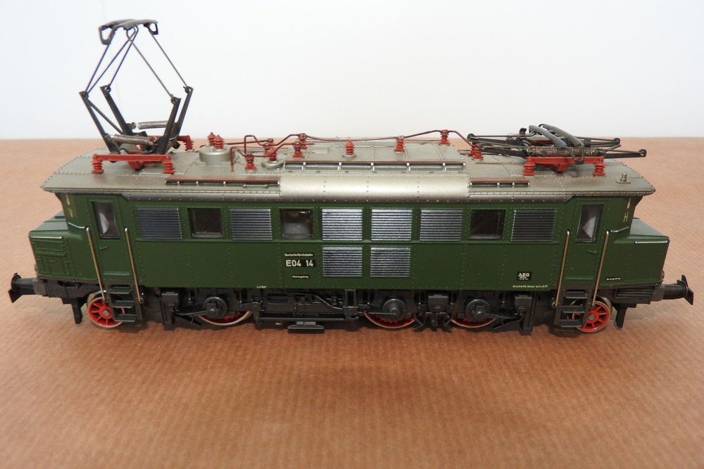 Märklin Spur H0: 3049 El. Lok E04 14 (Neu (gemäss Beschreibung)) in Zürich für CHF 65 – mit ...