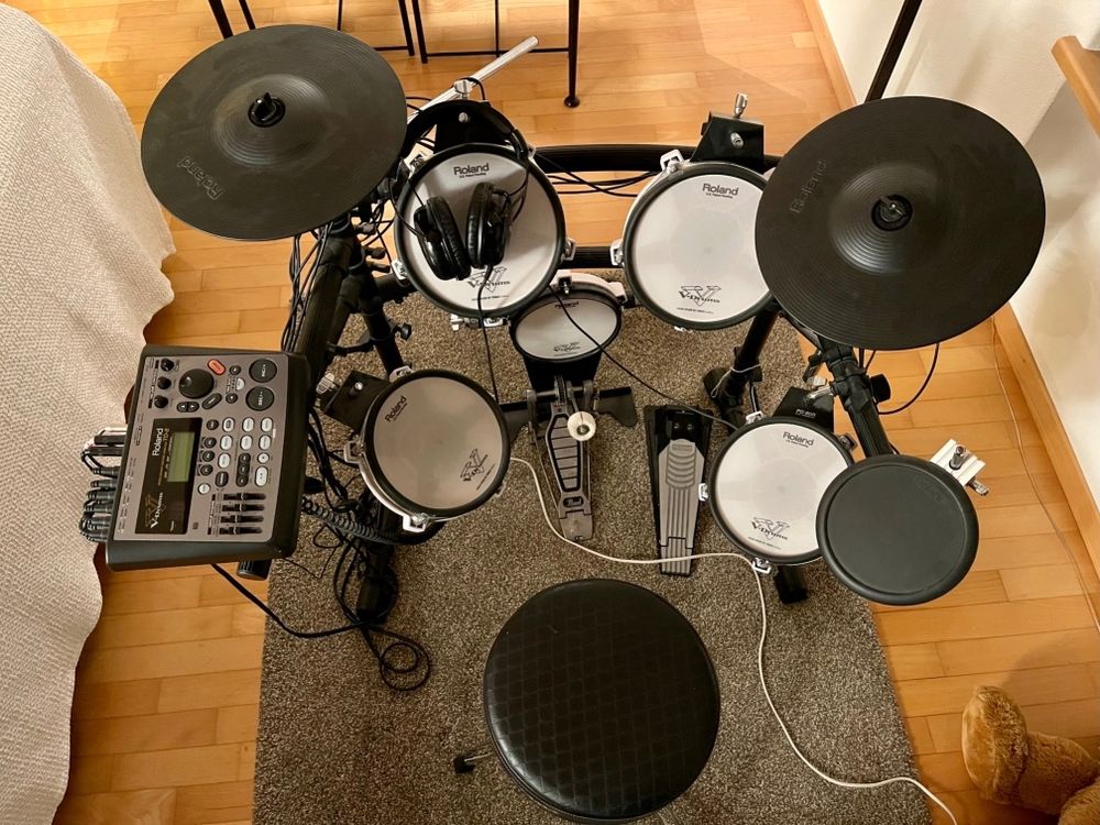 E-Schlagzeug Roland TD-8 V-Drum Set komplett | Kaufen auf Ricardo
