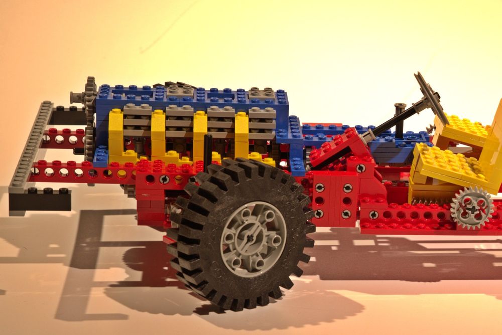 Lego Technic 853 Auto Chassis | Kaufen auf Ricardo