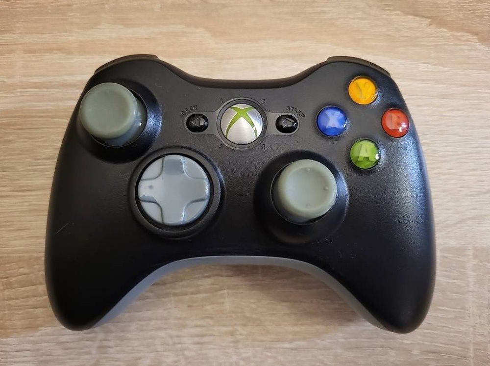 Microsoft Xbox 360 Wireless Controller / schwarz (Gebraucht) in Ebertswil für CHF 15 – mit ...