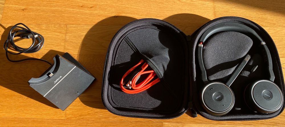 Jabra Headset E75 Duo inkl. Ladestation (Gebraucht) in Luzern für CHF 80 – mit Lieferung auf ...