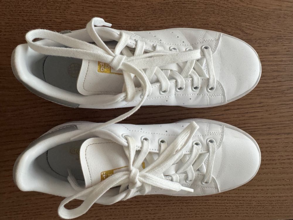 Adidas 37 1/3 wie neu (Gebraucht) in Glattpark(Opfikon) für CHF 75 ...