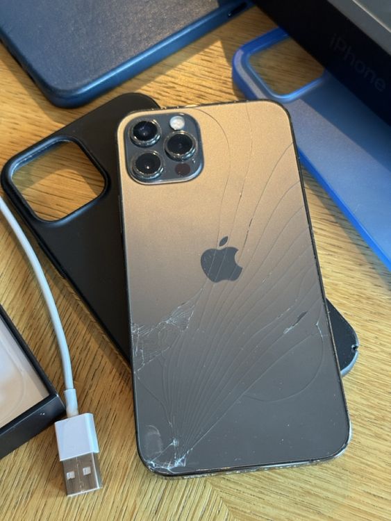 Apple iPhone 12 Pro **256 GB** Graphit/schwarz (Gebraucht) in für CHF ...