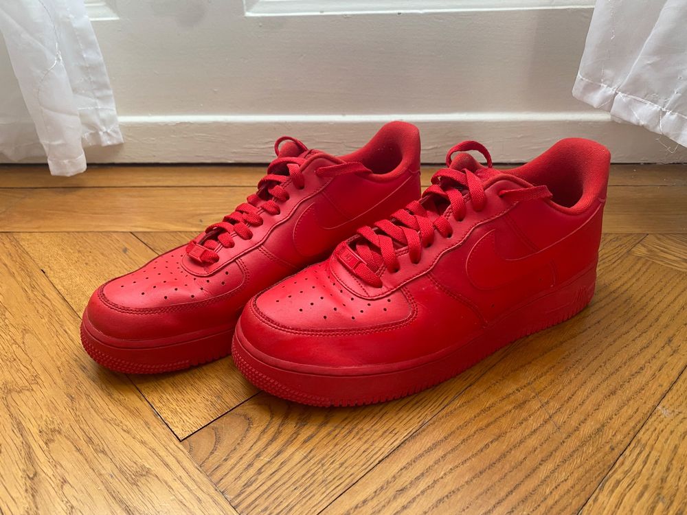 Nike Air Force 1 - Triple Red | Kaufen auf Ricardo