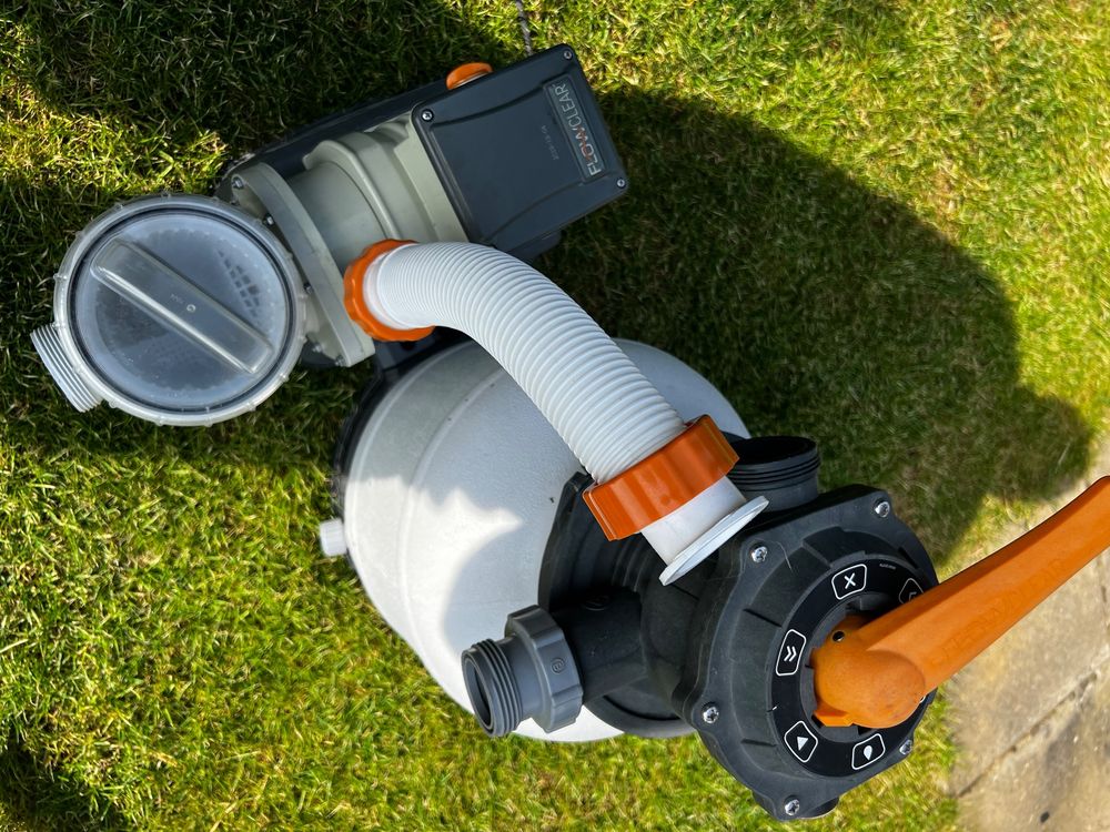 Sandfilterpumpe Flowclear 58499 (Gebraucht) in Bachenbülach für CHF 61 ...