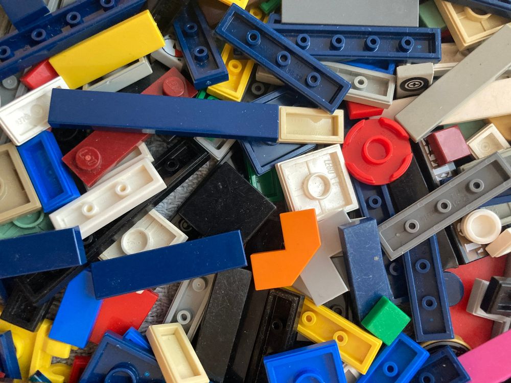 300 Gramm ganz flache dünne Lego Plättli Teile | Kaufen auf Ricardo