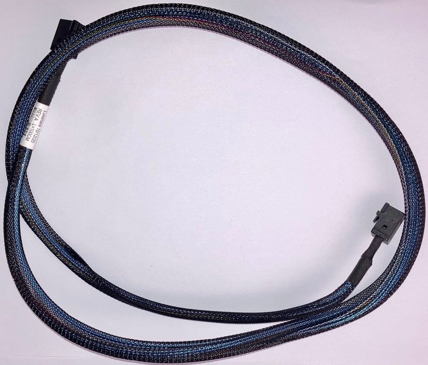 Kabel SAS SFF-8643 internal 100cm 1m HDD Datenkabel | Kaufen auf Ricardo