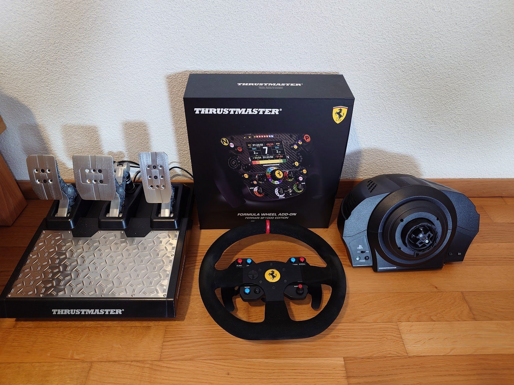 Thrustmaster T300 Ferrari + SF 1000 + T-LCM Loadcell (Gebraucht) in ...