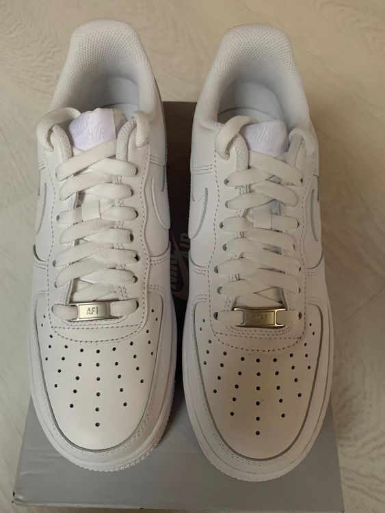 Nike Air Force 1 (Neu und originalverpackt) in Lausen für CHF 200 – nur Abholung auf Ricardo kaufen