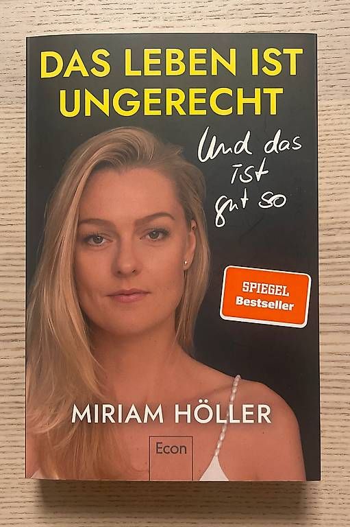 Miriam Höller aus GNTM - Das Leben ist ungerecht (Gebraucht) in ...