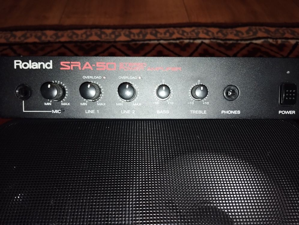 Roland Studio Monitors & Power Amp (Gebraucht) in Heitenried für CHF 75 ...