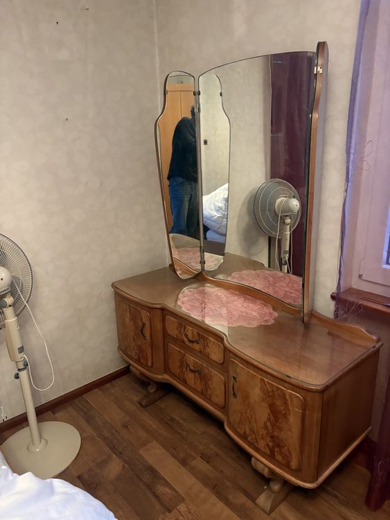 Charmante coiffeuse vintage avec miroir triptyque (D'occasion) à ...