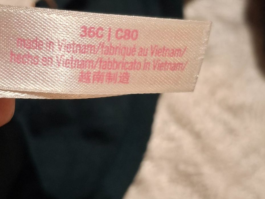 PINK BH, Gruen mit Spitze, neuwertig, Grösse 36C (Neu (gemäss ...