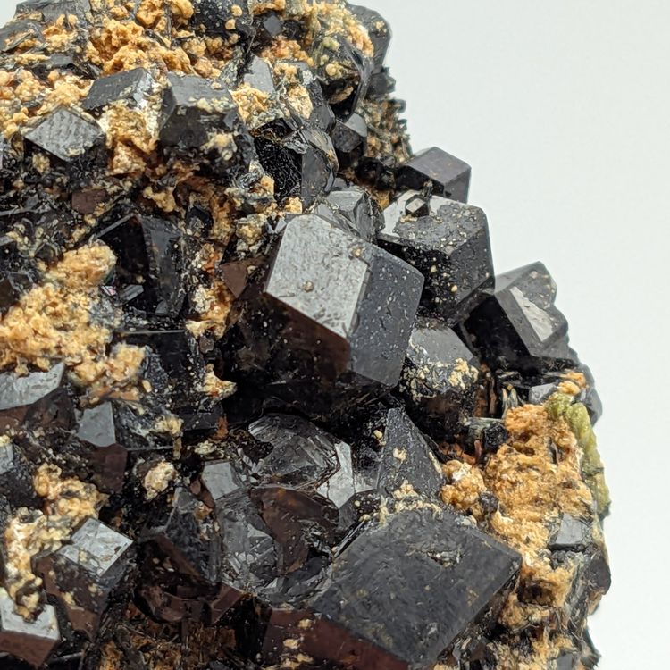 Seltene MELANIT, SCHWARZER GRANAT mit EPIDOT, Mali (Nuovo (secondo la ...